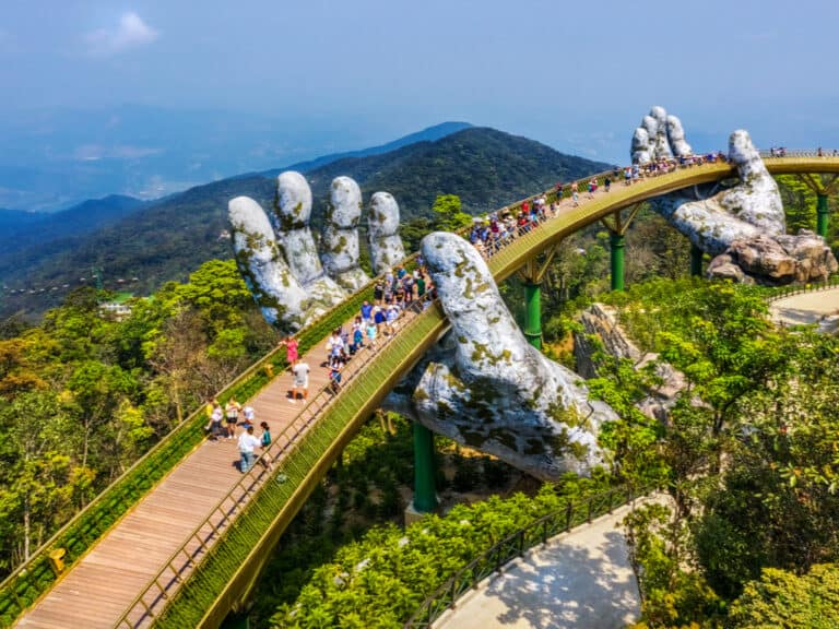 Giant Hand Bridge – Love this classic piece of Art in Nature